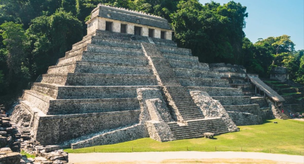 Por el pasadizo que conducía a Xibalbá, el mítico inframundo de los ...